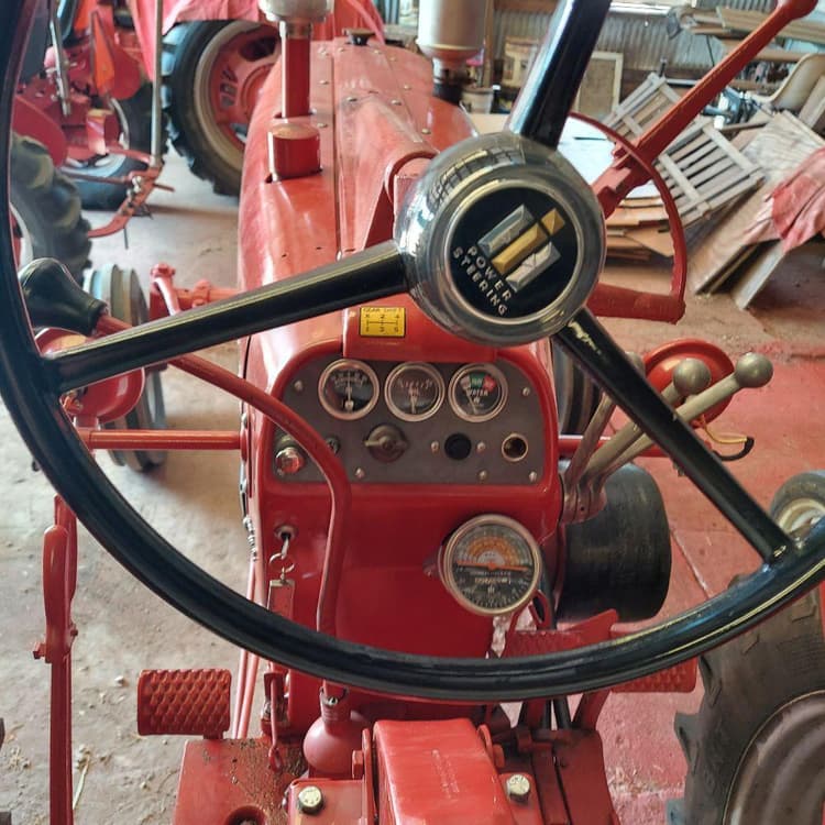 1956 Farmall 350 Tractors 40 to 99 HP for Sale | Tractor Zoom