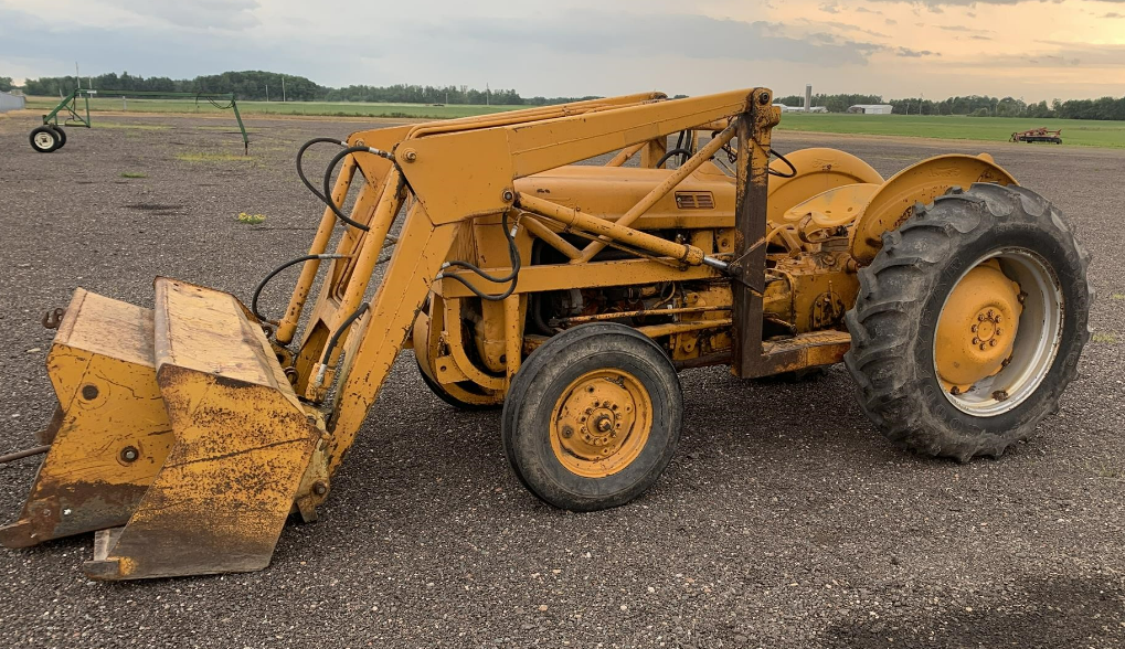 SOLD - 1956 Ford 650 Lot No. 99297faa-020c-11ed-9544-0246304ce823 ...