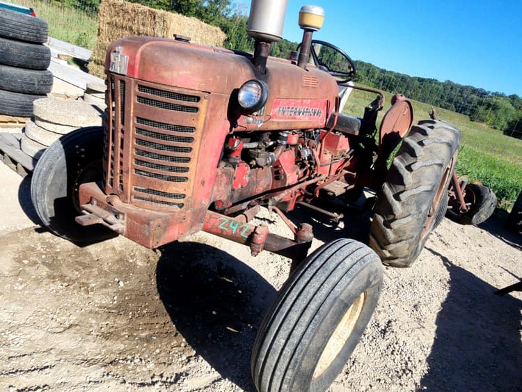 1956 International Harvester 350 Tractors 40 to 99 HP for Sale ...