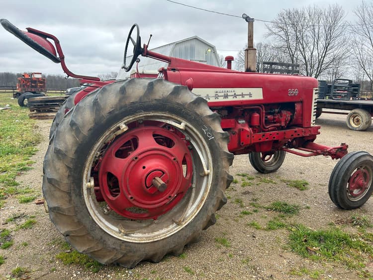 1957 Farmall 350 Tractors 40 to 99 HP for Sale | Tractor Zoom