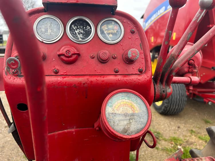 1957 Farmall 350 Tractors 40 to 99 HP for Sale | Tractor Zoom