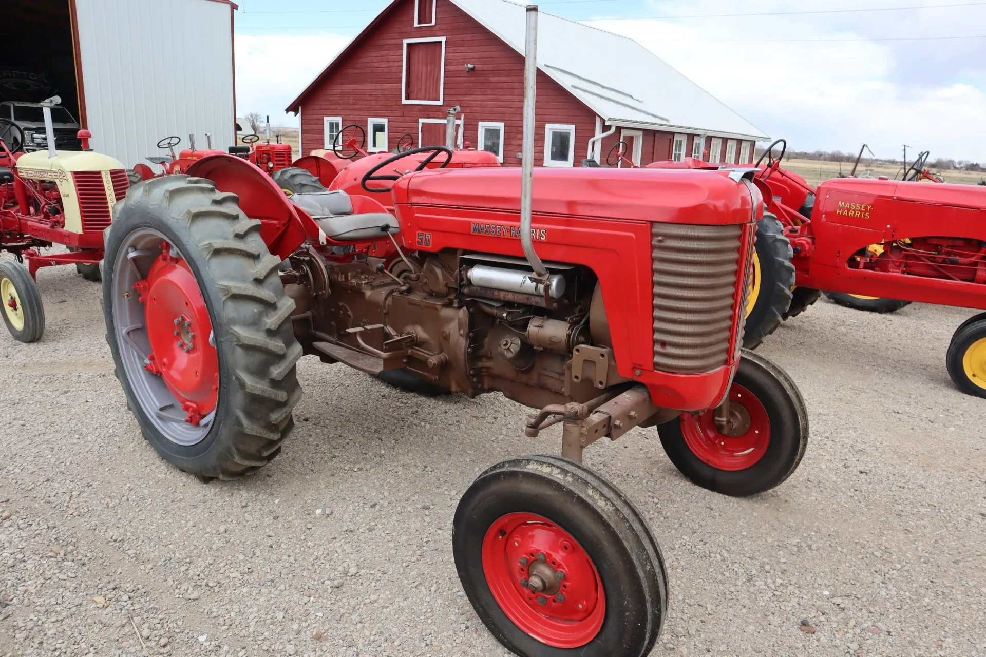 SOLD - 1957 Massey-Harris 50 Lot No. 9d27624b-c692-11ec-a111 ...