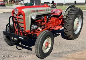 SOLD - 1962 Ford 841 Lot No. OM9658 Tractors with 4 Hrs | Tractor Zoom