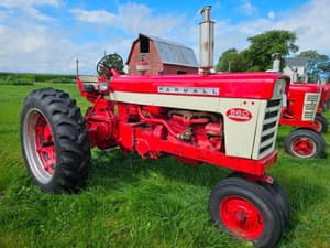 SOLD - 1962 Farmall 560 Lot No. 15 Tractors with 3,591 Hrs | Tractor Zoom
