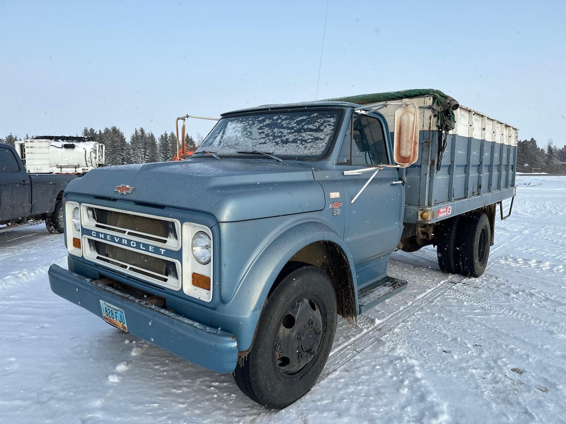 Tractor Zoom - 1967 Chevrolet C50