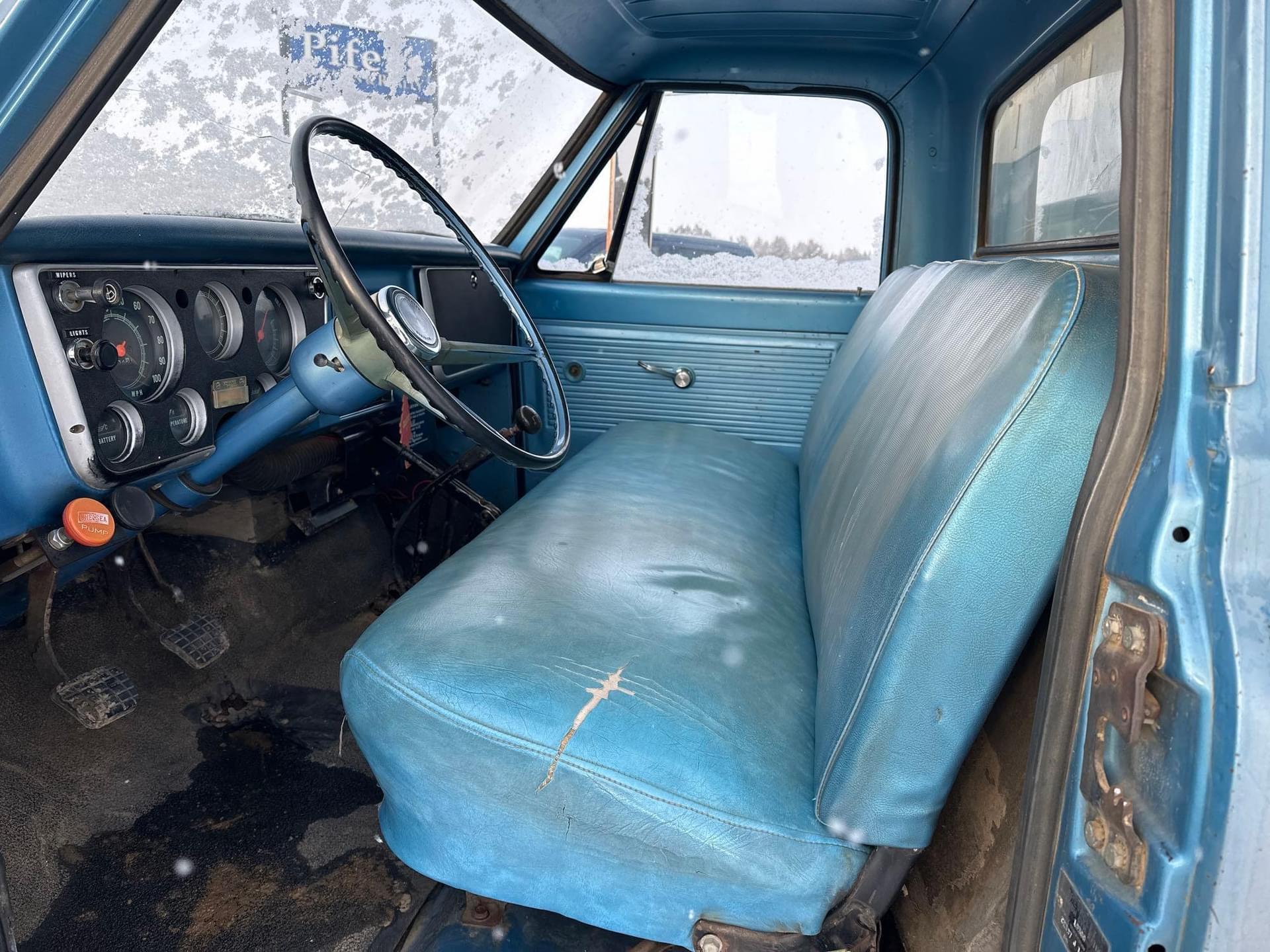 Tractor Zoom - 1967 Chevrolet C50