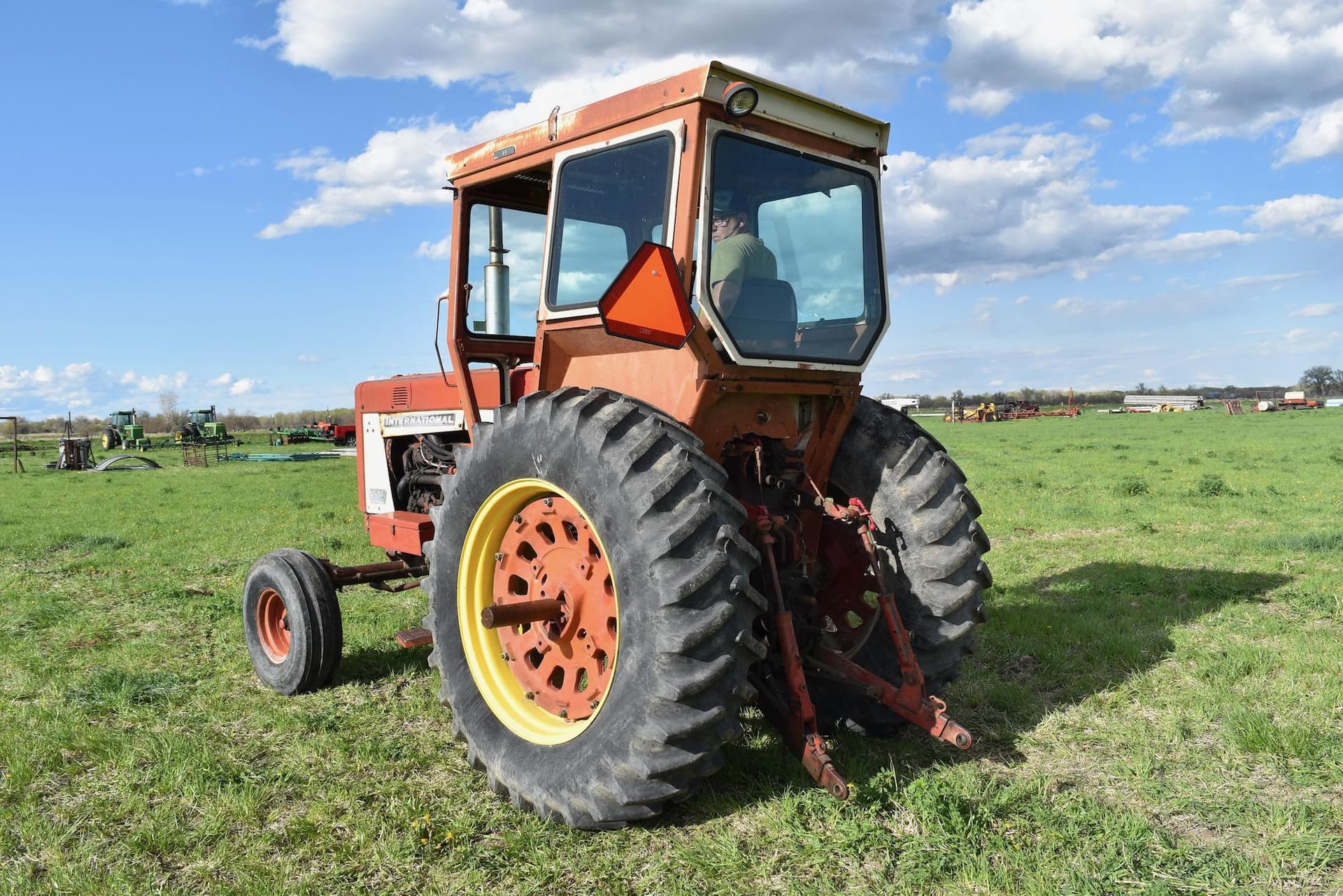 1967 International Harvester 806 Tractors 100 to 174 HP for Sale ...