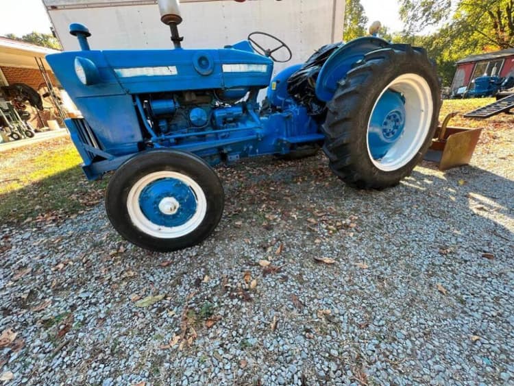SOLD - 1968 Ford 3000 Tractors 40 to 99 HP | Tractor Zoom