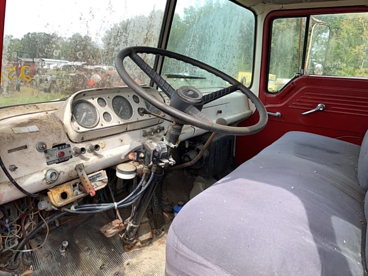 SOLD - 1971 Ford 800 Other Equipment Trucks | Tractor Zoom