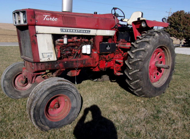 SOLD - 1971 International Harvester 1466 Tractors with 9,400 Hrs ...