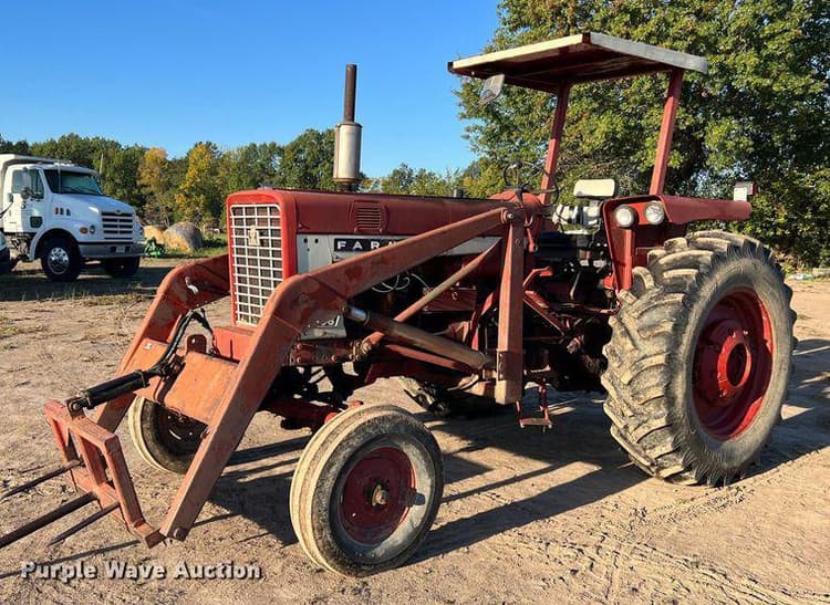 SOLD - 1971 International Harvester 656 Tractors 40 to 99 HP | Tractor Zoom