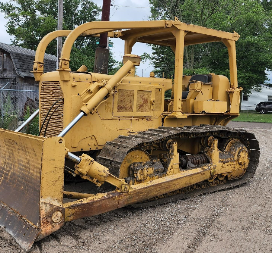 SOLD - 1972 Caterpillar D6C Lot No. fecb2735-1d9d-11ed-8bec ...
