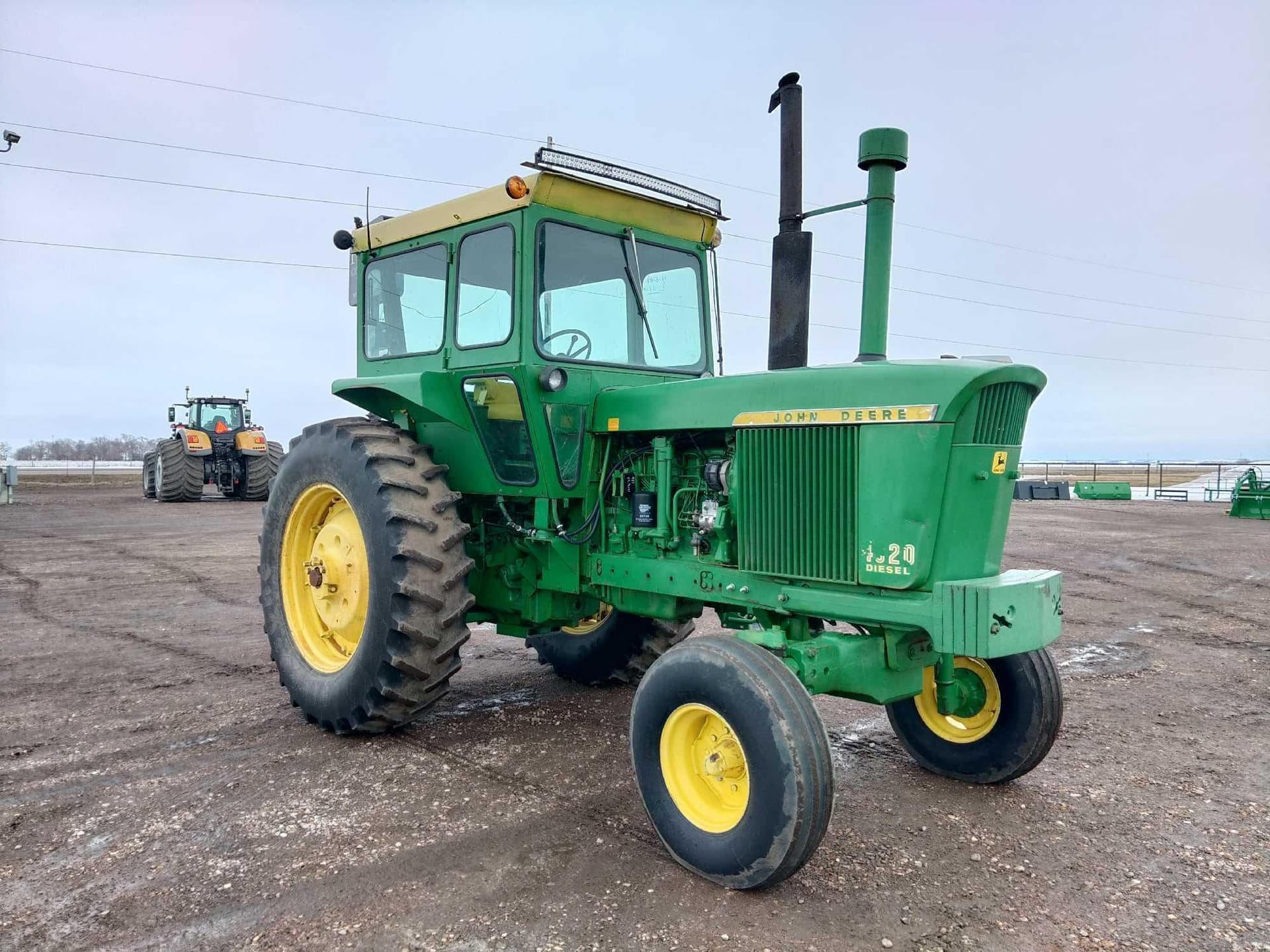 Tractor Zoom - 1972 John Deere 4620