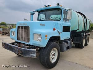 SOLD - 1972 Mack DM600 Lot No. DZ6487 Other Equipment with 175,740 mi ...