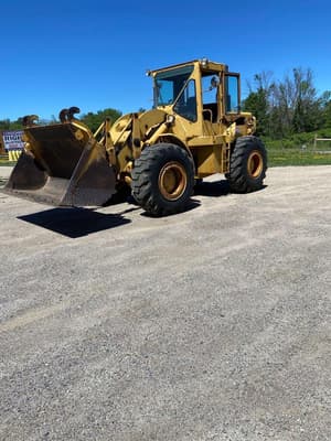 SOLD - 1973 cat 950 loader with bucket Construction with --- Hrs ...
