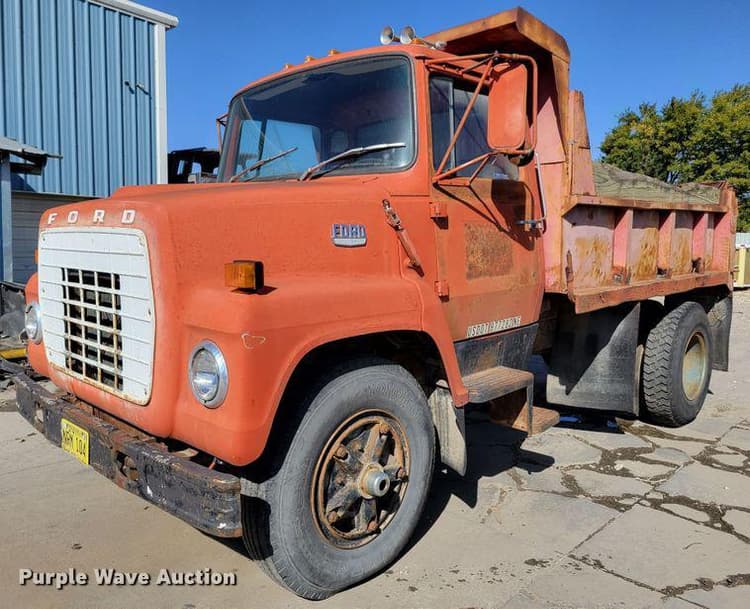 SOLD - 1973 Ford LN750 Other Equipment Trucks | Tractor Zoom