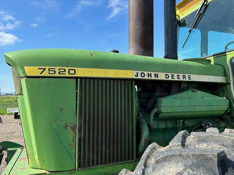 1973 John Deere 7520 Tractors 175 to 299 HP for Sale | Tractor Zoom