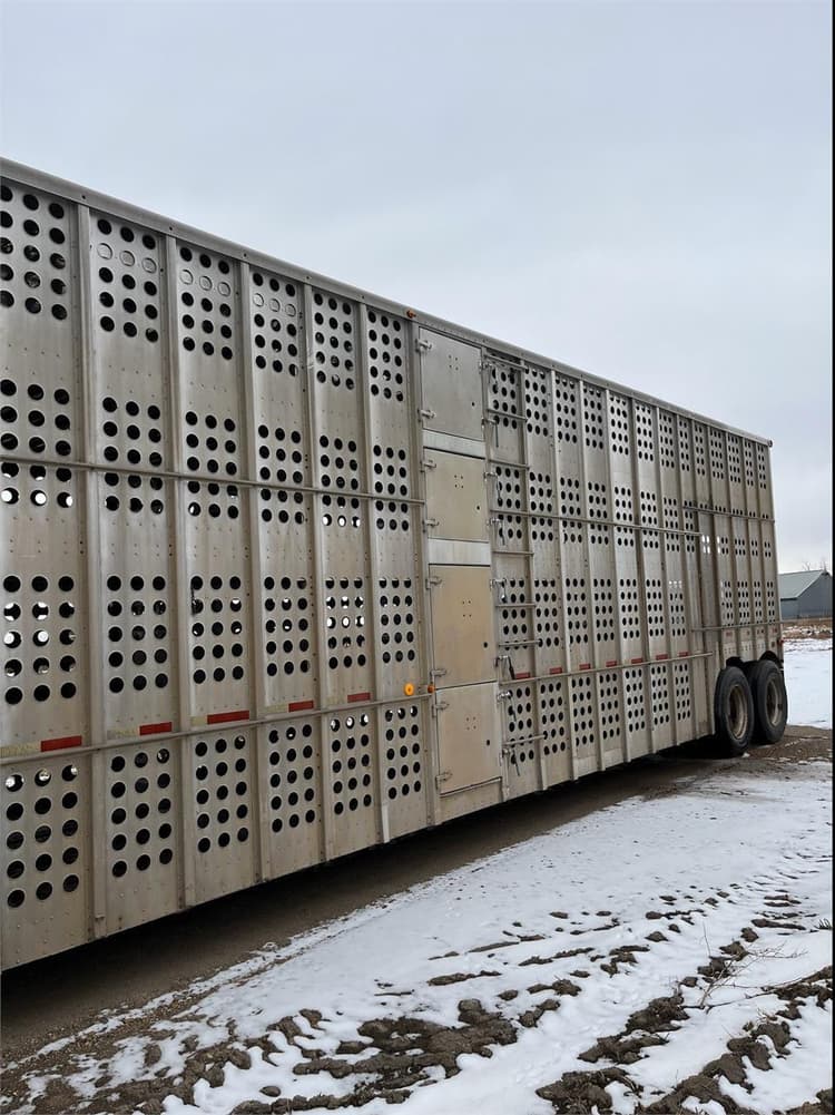 SOLD - 1973 Merritt 48' Ag Trailers Livestock Trailers | Tractor Zoom