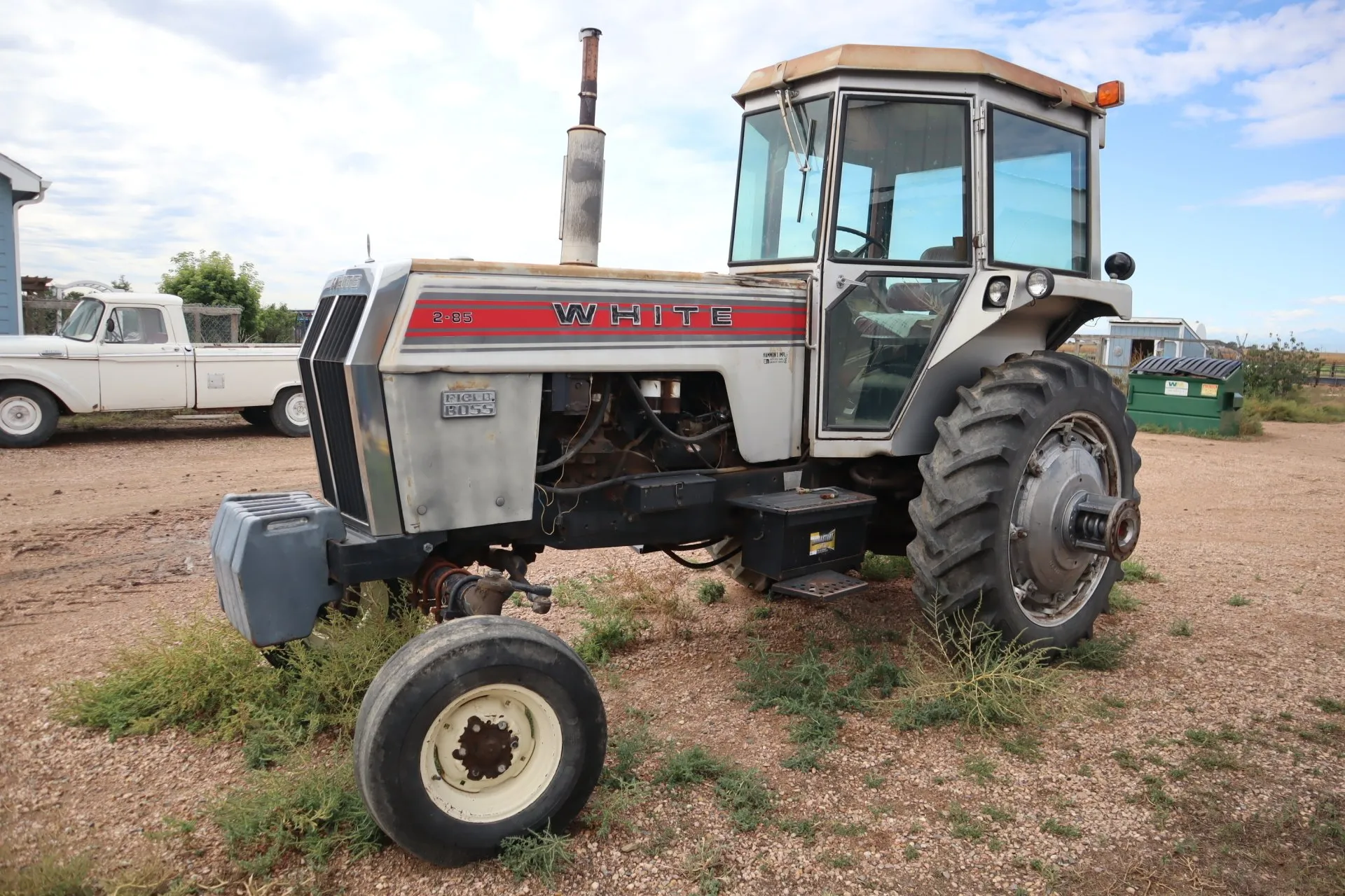 SOLD - 1974 White 2-85 Tractors with 94 HP | Tractor Zoom
