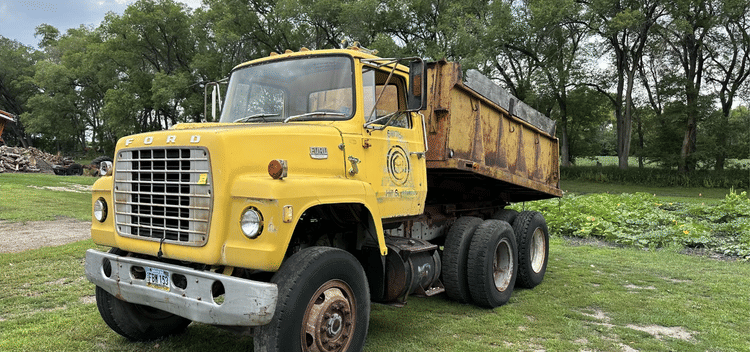 1975 Ford 900 Other Equipment Trucks for Sale | Tractor Zoom