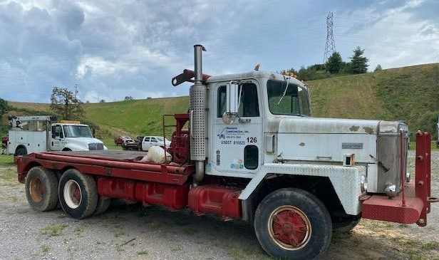 SOLD - 1975 International 5000 Lot No. 79c8777a-1e64-11ed-8bec ...