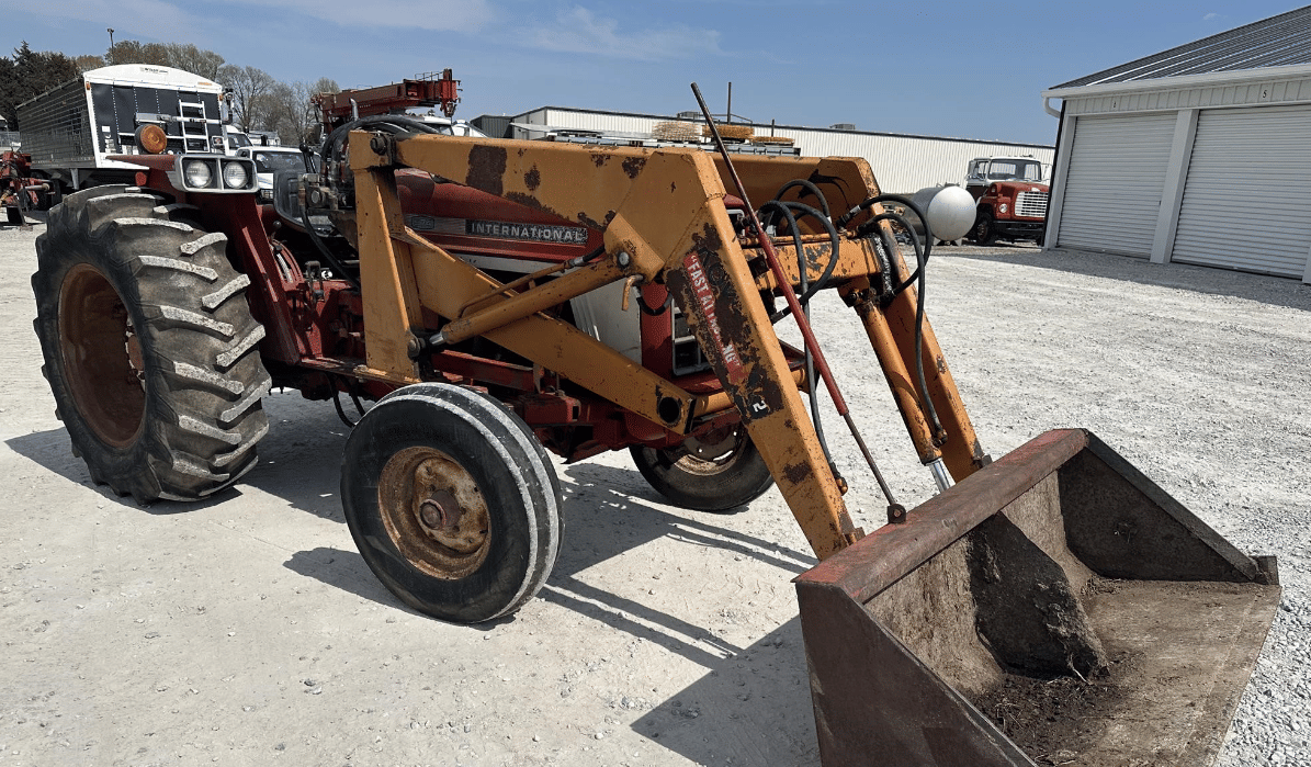 1975 International Harvester 574 Tractors 40 to 99 HP for Sale ...