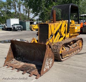 1975 John Deere 555-A Construction For Sale with 2,026 Hrs | Tractor Zoom