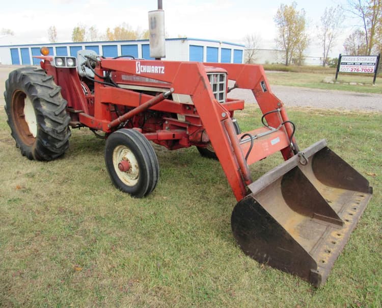 SOLD - 1976 International Harvester 574 Tractors 40 to 99 HP | Tractor Zoom