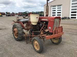 SOLD - 1976 International Harvester 140 Tractors with 28 HP | Tractor Zoom