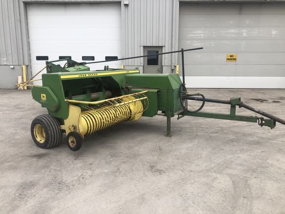 1976 John Deere 336 Hay and Forage Balers - Square for Sale | Tractor Zoom