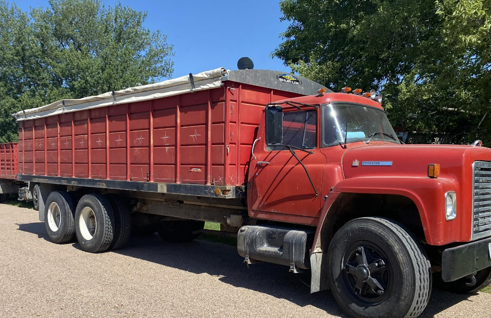 SOLD - 1977 International Loadstar 1800 Other Equipment with 179,945 mi ...