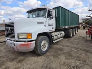 SOLD - 1977 Mack CH613 Lot No. 558 Other Equipment with 631,264 mi | Tractor Zoom