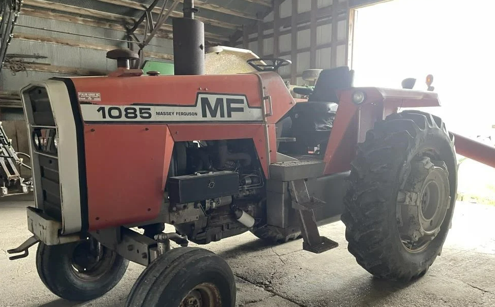 SOLD - 1977 Massey Ferguson 1085 Tractors with 4,689 Hrs | Tractor Zoom
