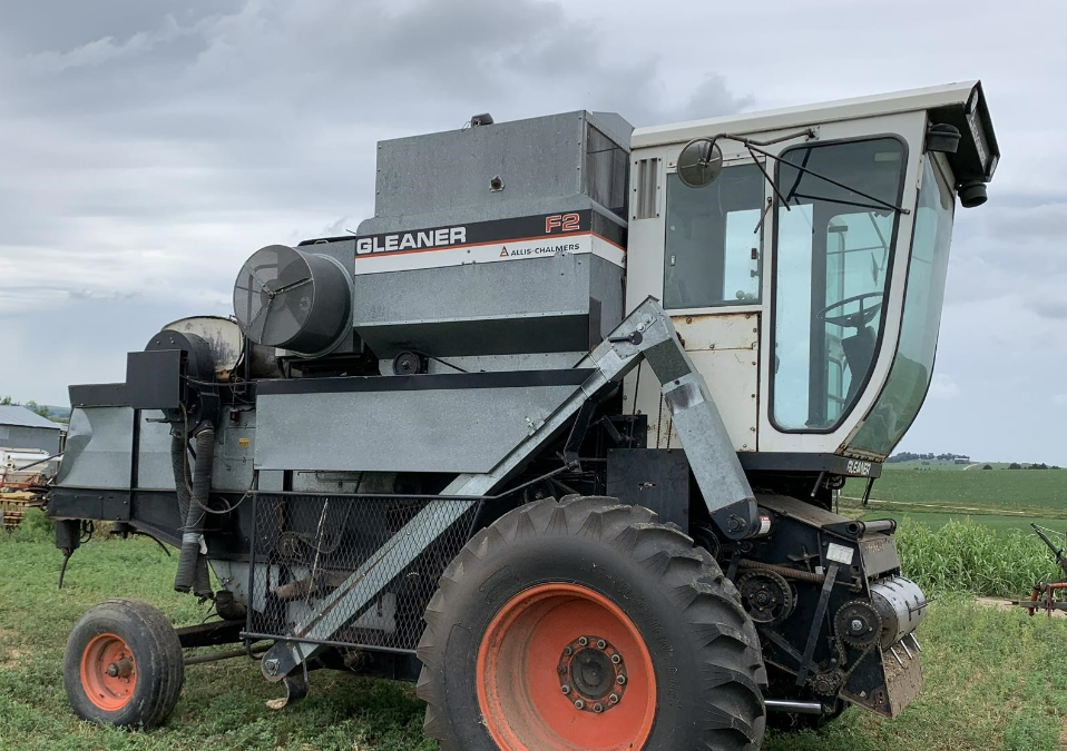 SOLD - 1979 Gleaner F2 Lot No. 2d7a84ef-0eb2-11ed-9544-0246304ce823 ...