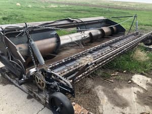 SOLD - 1979 Gleaner N6-15 Stock No. 405291 Harvesting with --- Rows ...