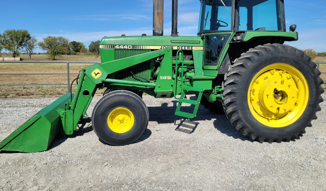 SOLD - 1979 John Deere 4440 Tractors with 4,394 Hrs | Tractor Zoom