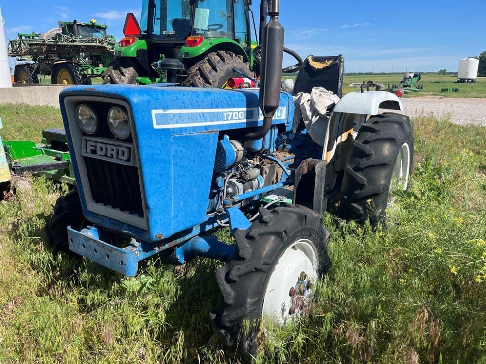 SOLD - 1980 Ford 1700 Tractors with 1,669 Hrs | Tractor Zoom