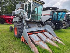 SOLD - 1980 Gleaner F2 Lot No. 160 Combines with --- Hrs | Tractor Zoom