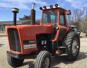 SOLD - 1981 Allis Chalmers 7010 Tractors with 118 HP | Tractor Zoom