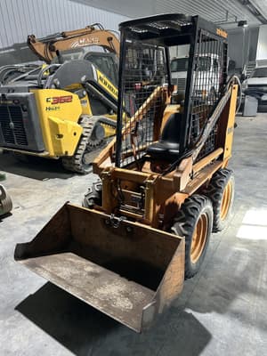 SOLD - 1981 Case 1816B Lot No. 2988 Construction with --- Hrs | Tractor ...