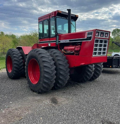 SOLD - 1981 International Harvester 4586 Tractors 300 to 424 HP ...