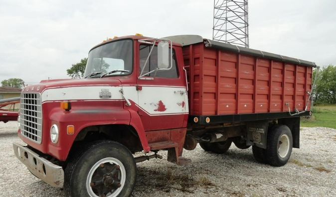 SOLD - 1982 Ford 800 Lot No. 63dd62b6-1743-11ed-9544-0246304ce823 Other ...