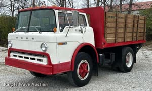 SOLD - 1982 Ford C700 Lot No. NJ9587 Other Equipment with 22,649 mi ...