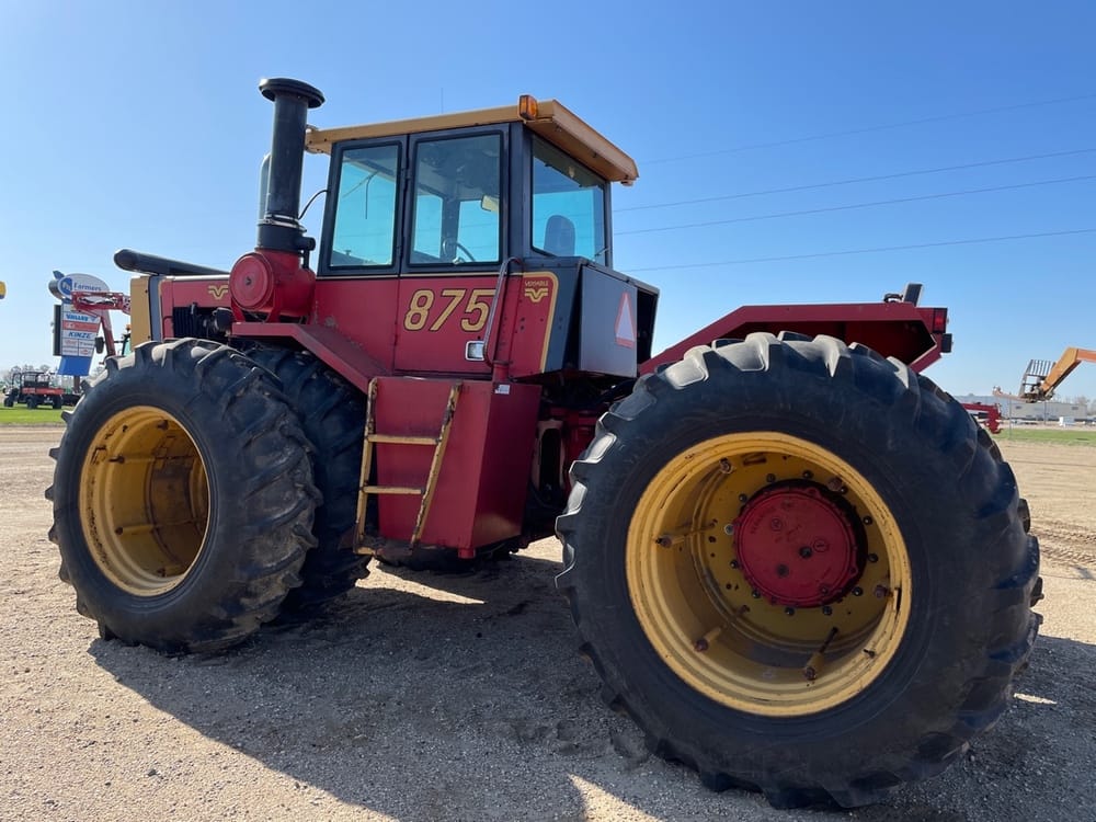 1982 Versatile 875 Tractors 175 to 299 HP for Sale | Tractor Zoom