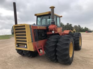 SOLD - 1982 Versatile 895 Stock No. 225376705 Tractors with 310 HP ...