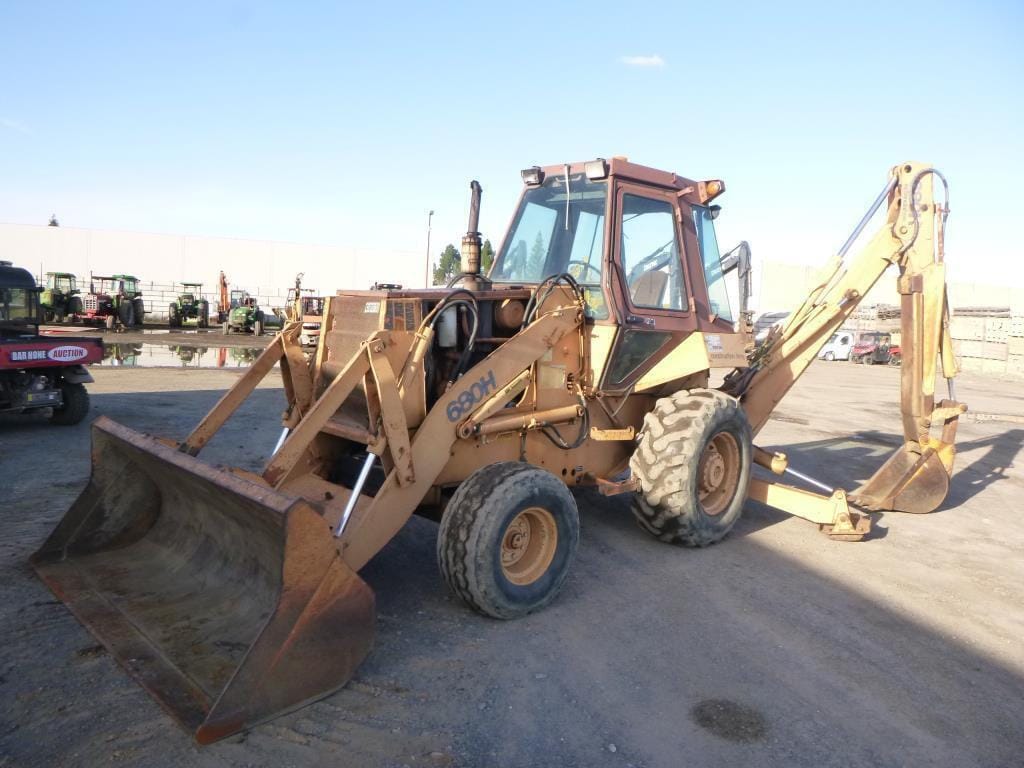 SOLD - 1983 Case 680H Construction Backhoe Loaders | Tractor Zoom