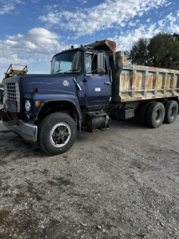 1984 Ford 8000 Other Equipment Trucks for Sale | Tractor Zoom