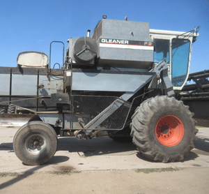 SOLD - 1984 Gleaner F3 Combines with 2,096 Hrs | Tractor Zoom