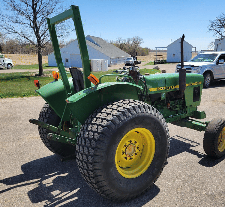 SOLD - 1984 John Deere 1050 Tractors Less than 40 HP | Tractor Zoom