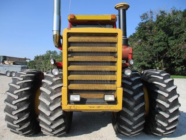 1984 Versatile 895 Tractors 300 to 424 HP for Sale | Tractor Zoom